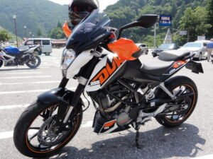 Comprehensive Guide to the KTM 200 Duke: Details, Price, Mileage, and ...