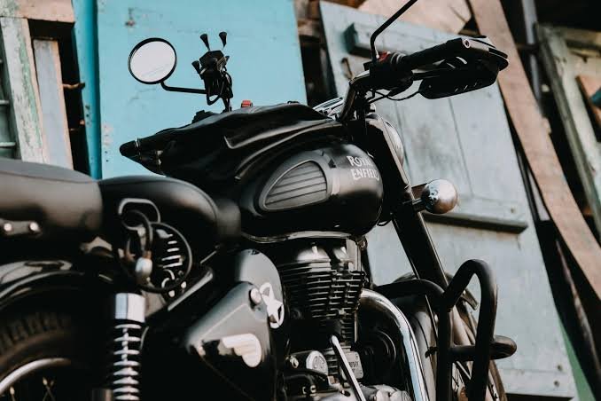 All You Need to Know About the Royal Enfield Bullet Classic 350 CC ...